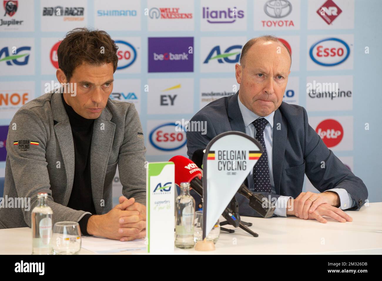 Belgian national coach Sven Vanthourenhout and President of the Belgian ...