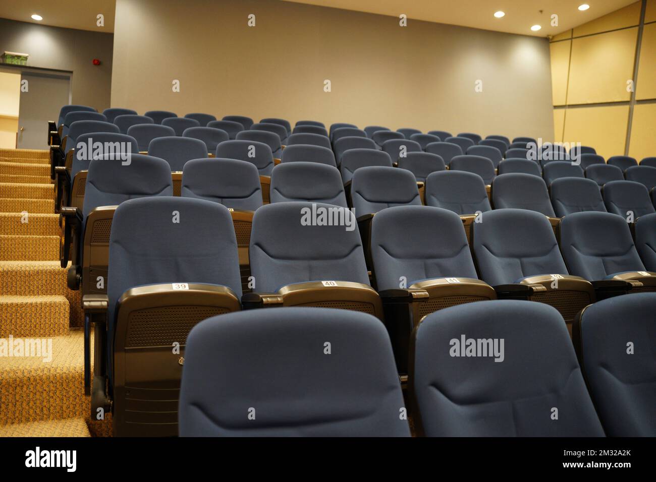 Huge and luxurious University auditorium chairs. Blue theatre chairs ...