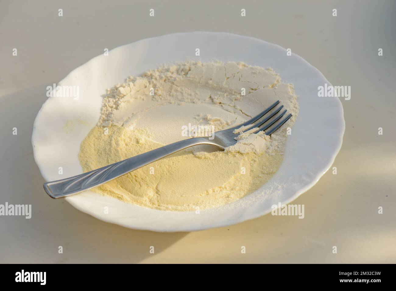 Double zero flour hi-res stock photography and images - Alamy