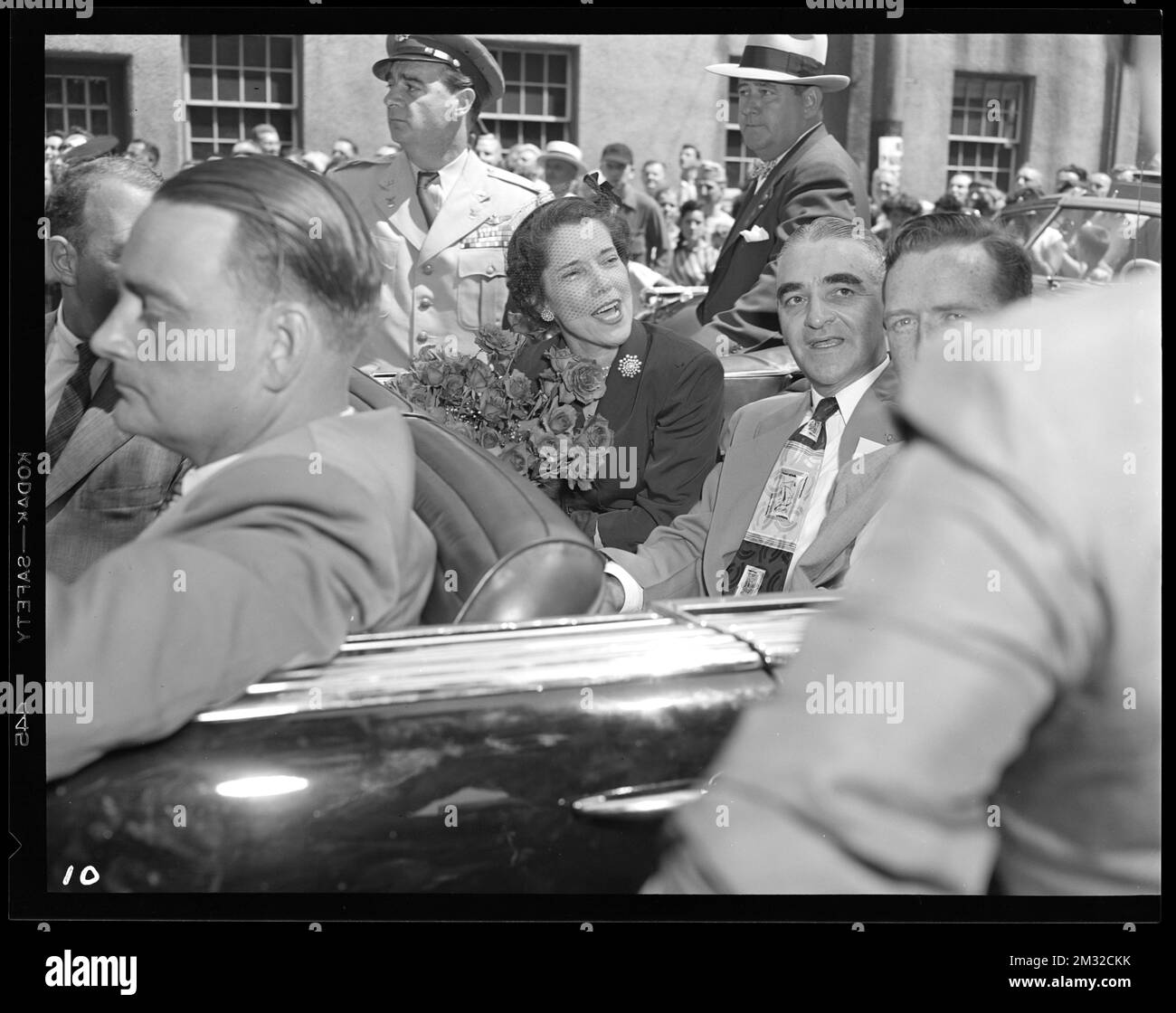 Gen. MacArthur , Armories, Military parades & ceremonies, MacArthur ...