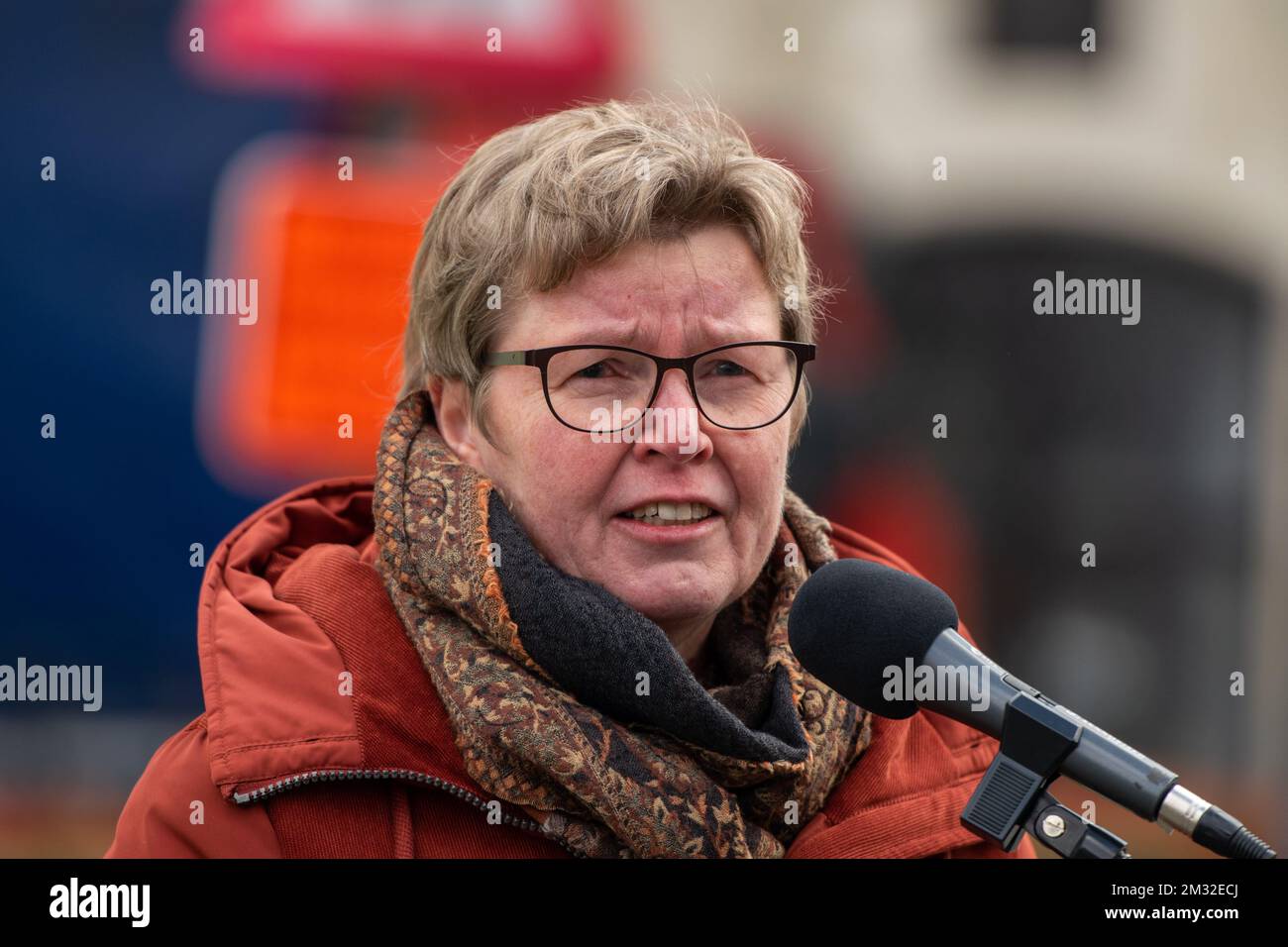 Broederlijkdelen hi-res stock photography and images - Alamy