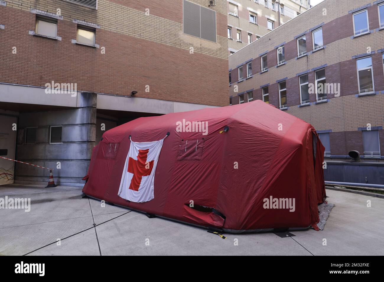 Illustration picture shows a tent outside the emergency entrance of the ...