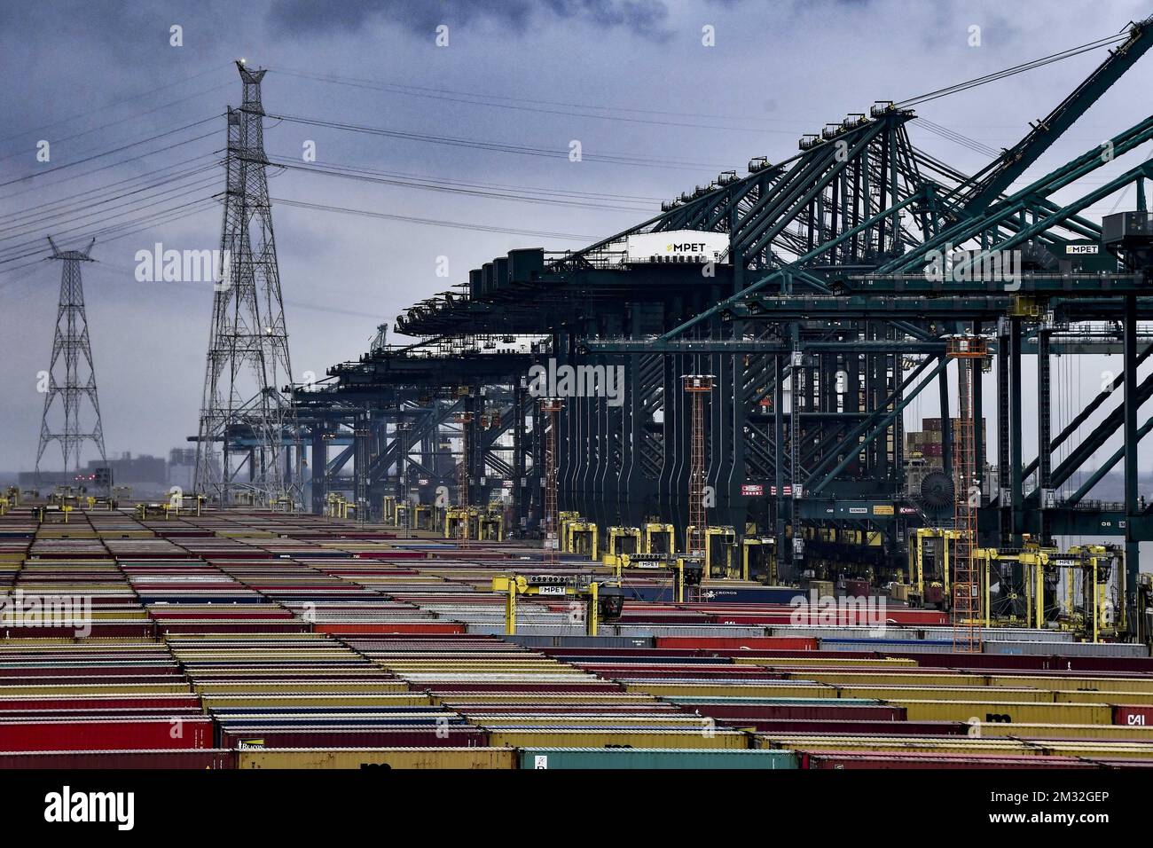 Illustration picture shows the MPET containter terminal in the Antwerp ...