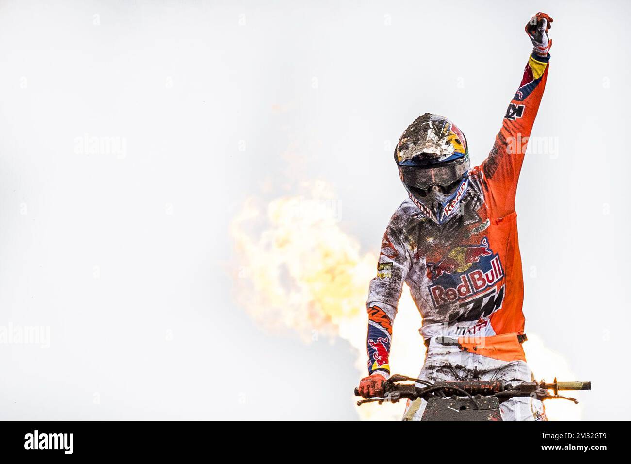Dutch Jeffrey Herlings celebrates as she crosses the finish line to win ...