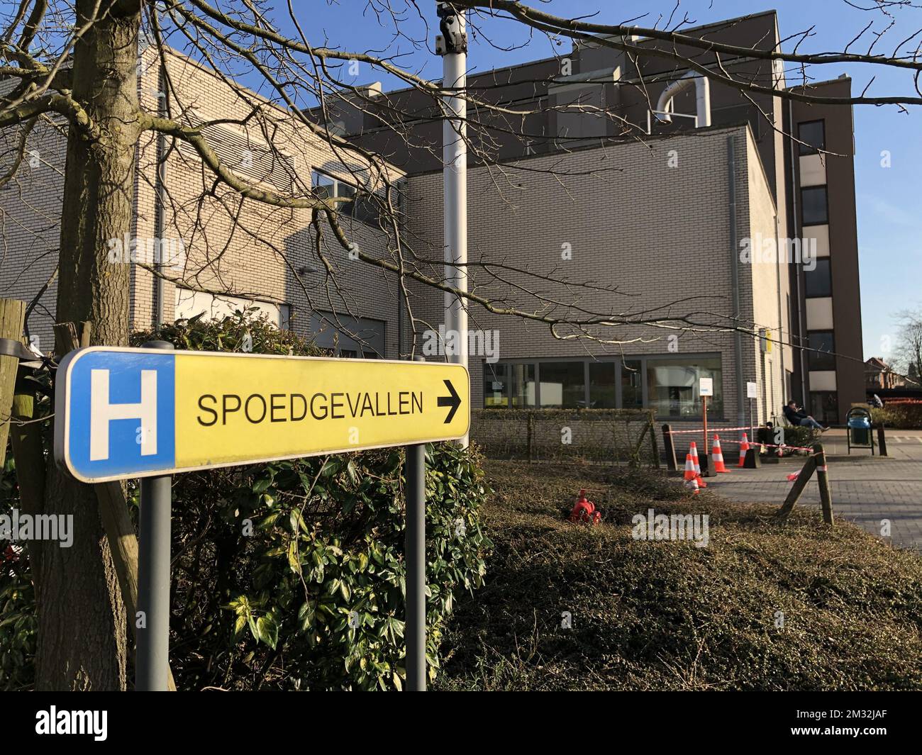 In een tijdelijke park&ride-constructie op de campussen Rumst en Bornem ...