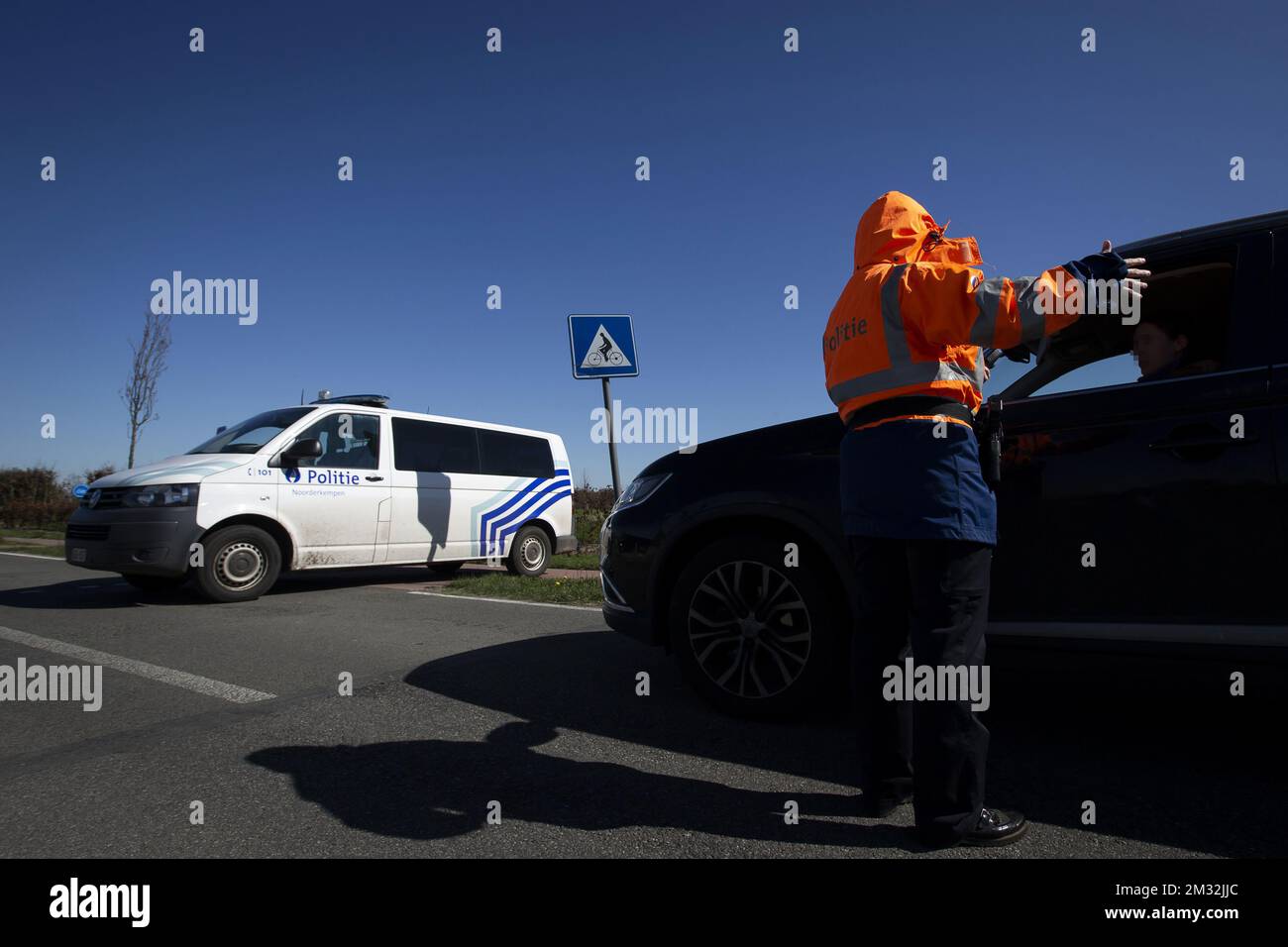 Illustration picture shows a police control post at the closed border ...