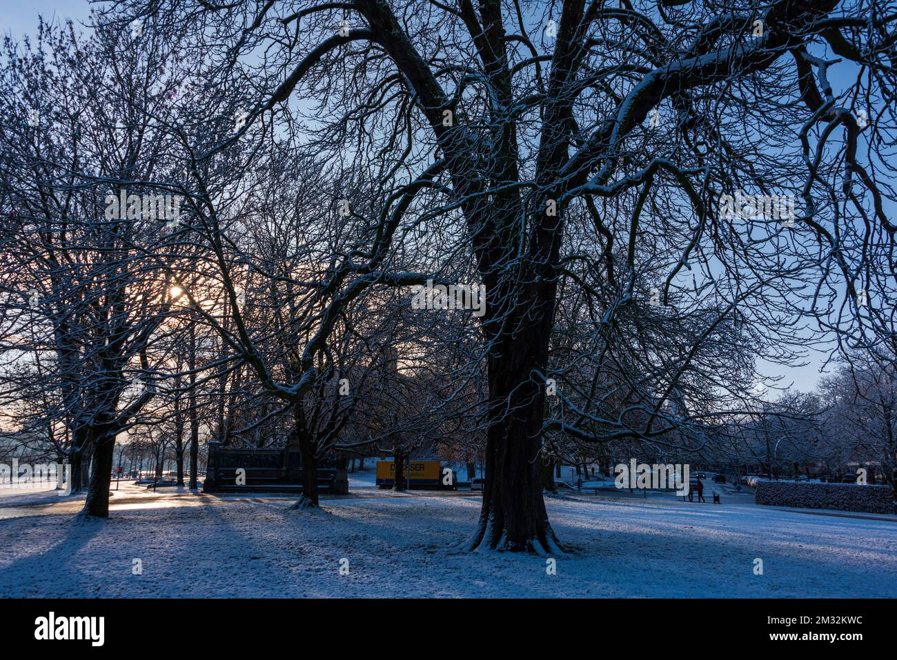 Kiel, 8. Dezember 2022, der erste Schnee diesen Jahres ist gefallen. Winterliche Impressionen in ...