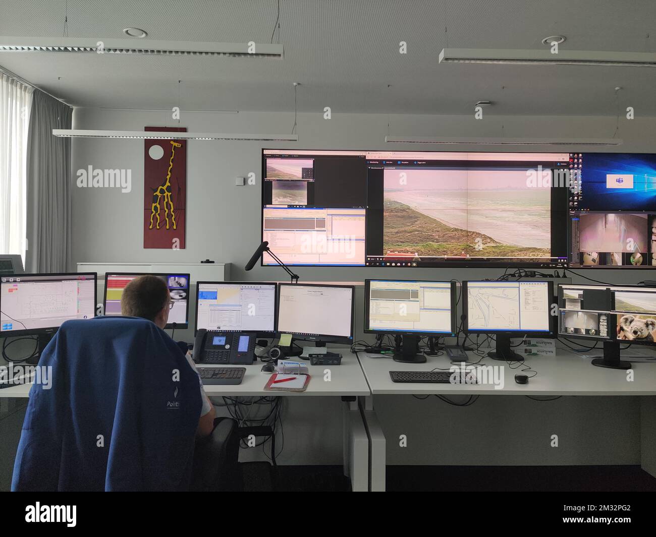 Illustration picture shows a demonstration of a thermal infrared camera ...