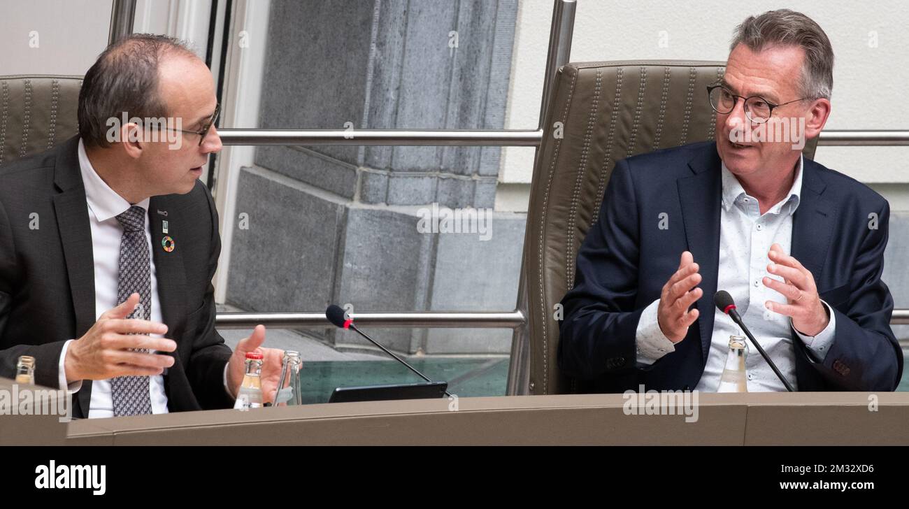 Wim Dries (VVSG) and Vlaams Agentschap Zorg en Gezondheid Dirk Dewolf ...