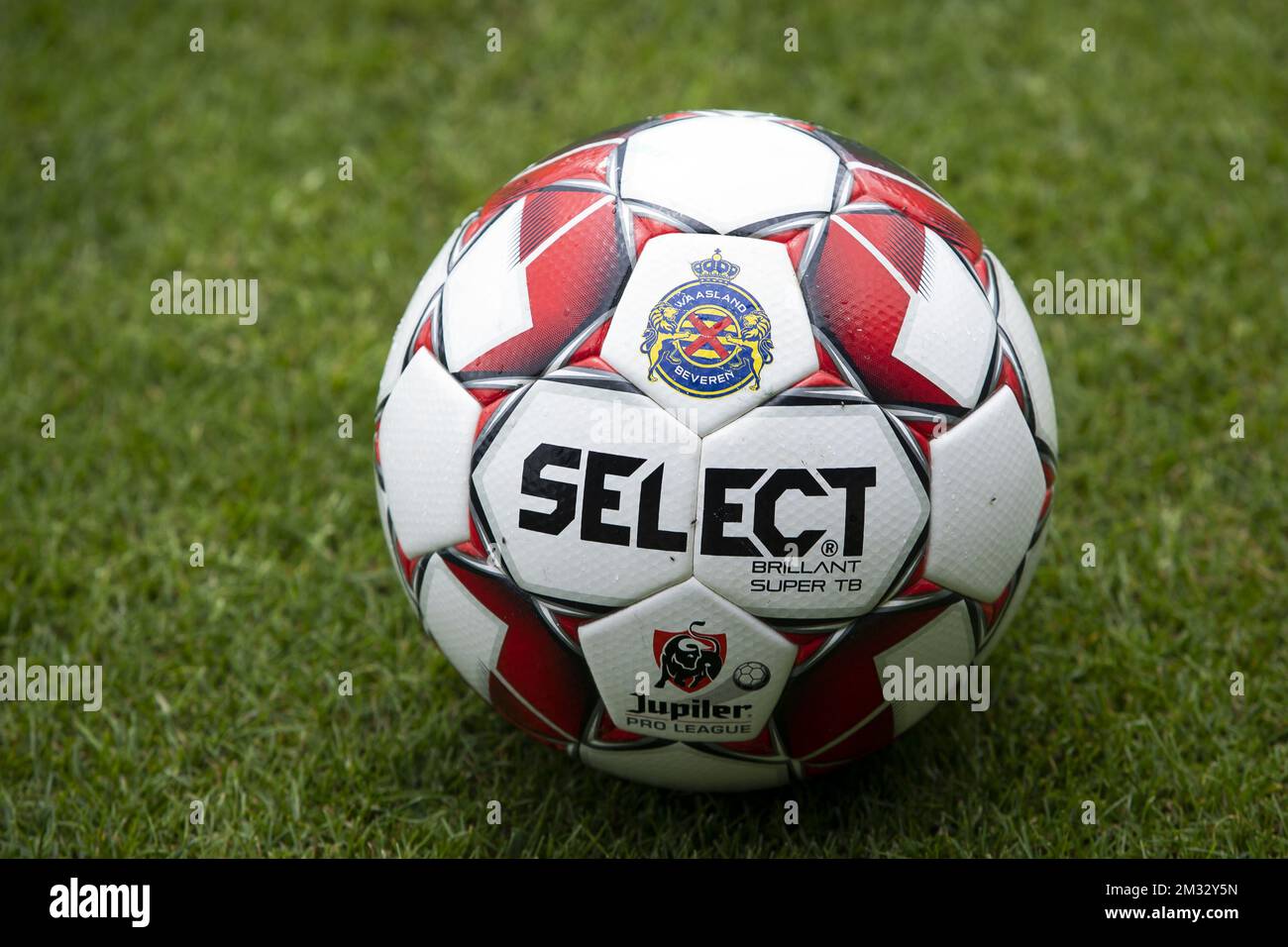 Select soccer ball hi-res stock photography and images - Alamy