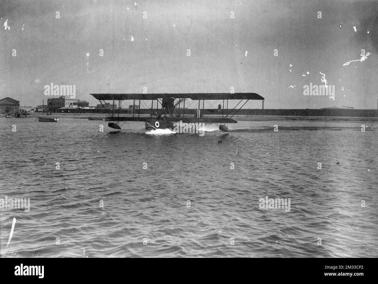 Idrobombardiere hi-res stock photography and images - Alamy