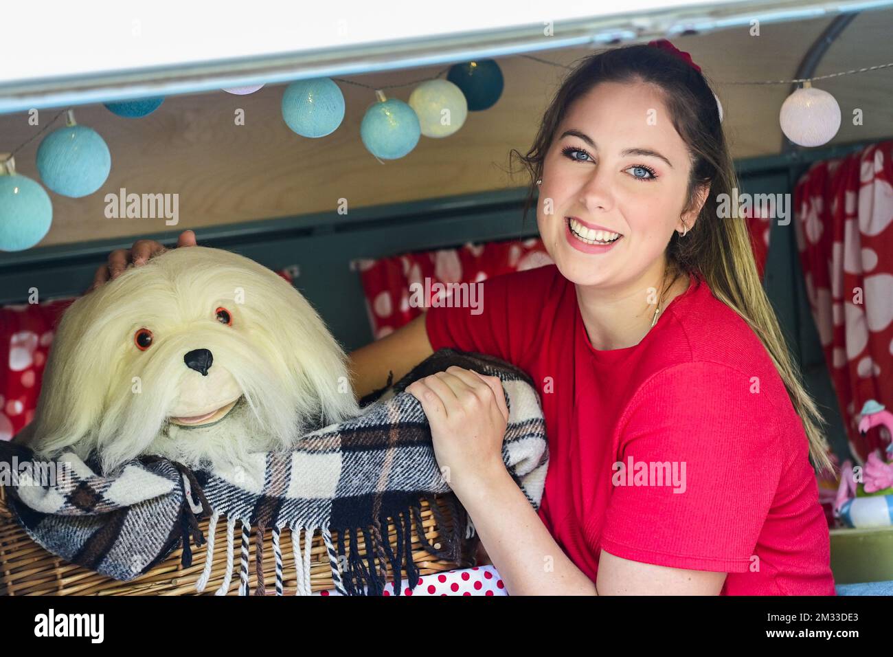 Samson & Marie pose for the photographer during a photoshoot with ...