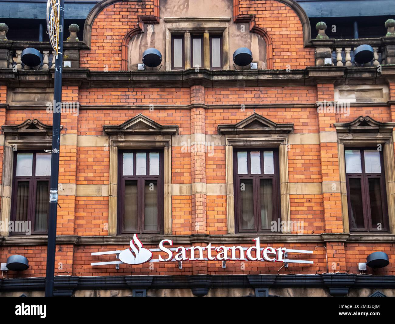 Santander Bank branch in Manchester Stock Photo - Alamy
