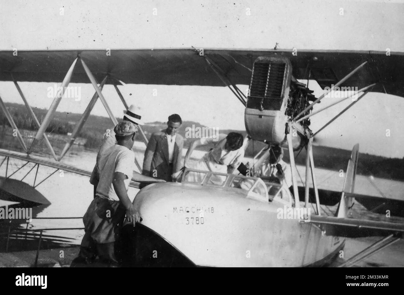 Aeroplani - Macchi M.18, idrobombardiere biplano a scafo centrale ...