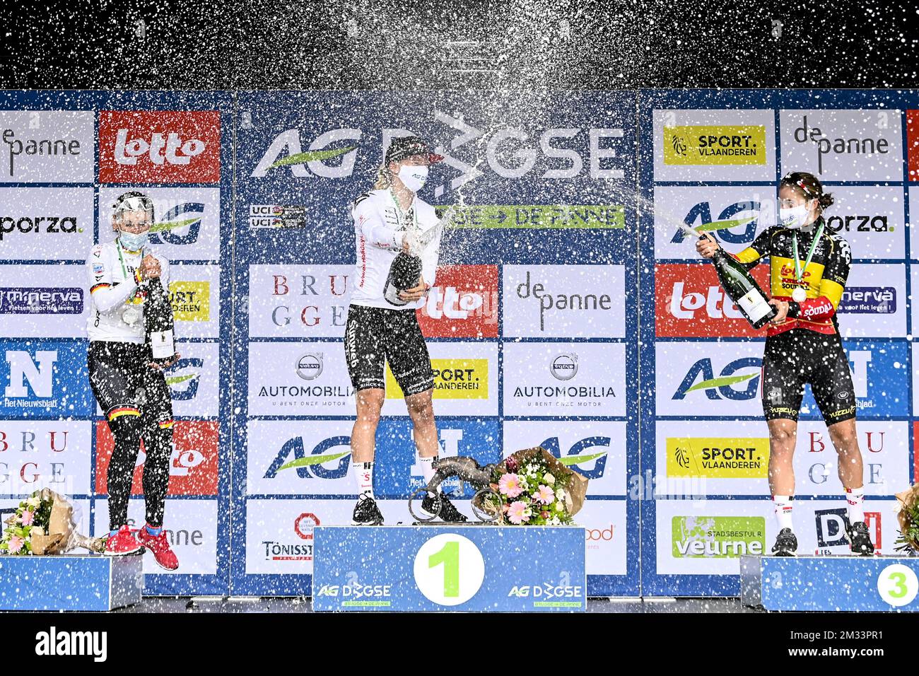 L-R, second German Lisa Brennauer, winner Dutch Lorena Wiebes and third ...