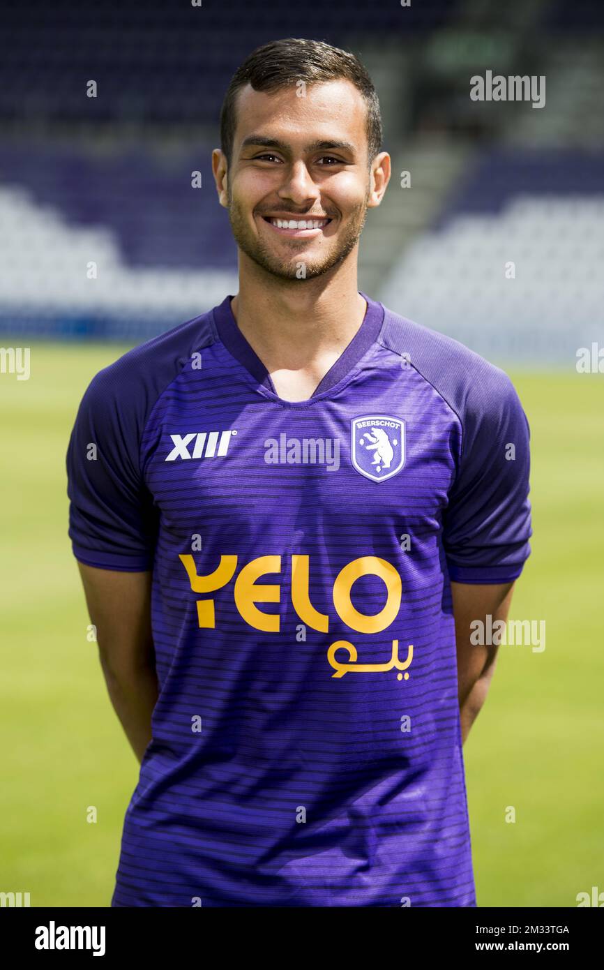 Beerschot's Tenorio Menezes Felipe Micael poses for the photographer ...