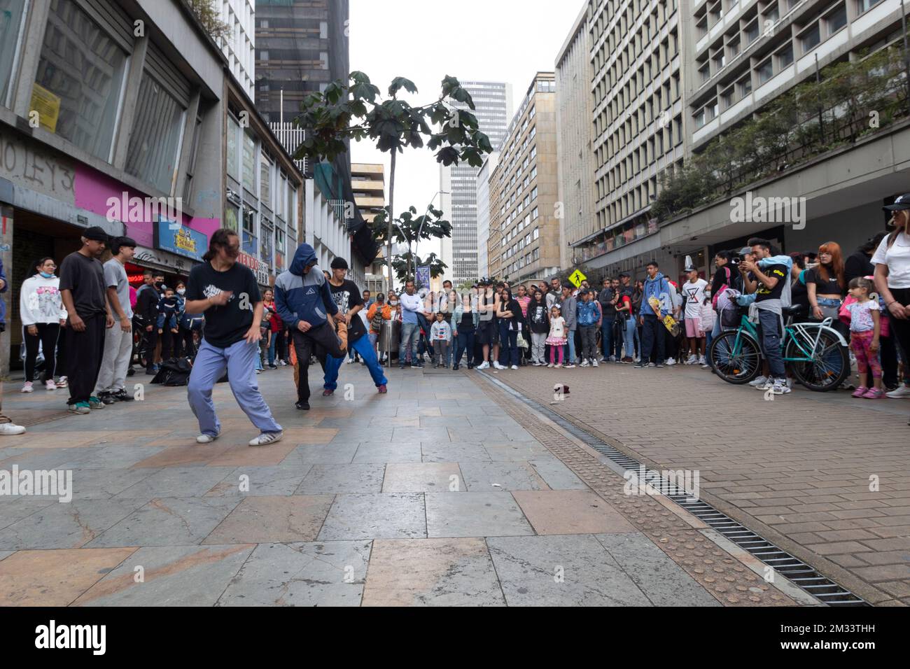 Rap artist posing in street hi-res stock photography and images - Alamy
