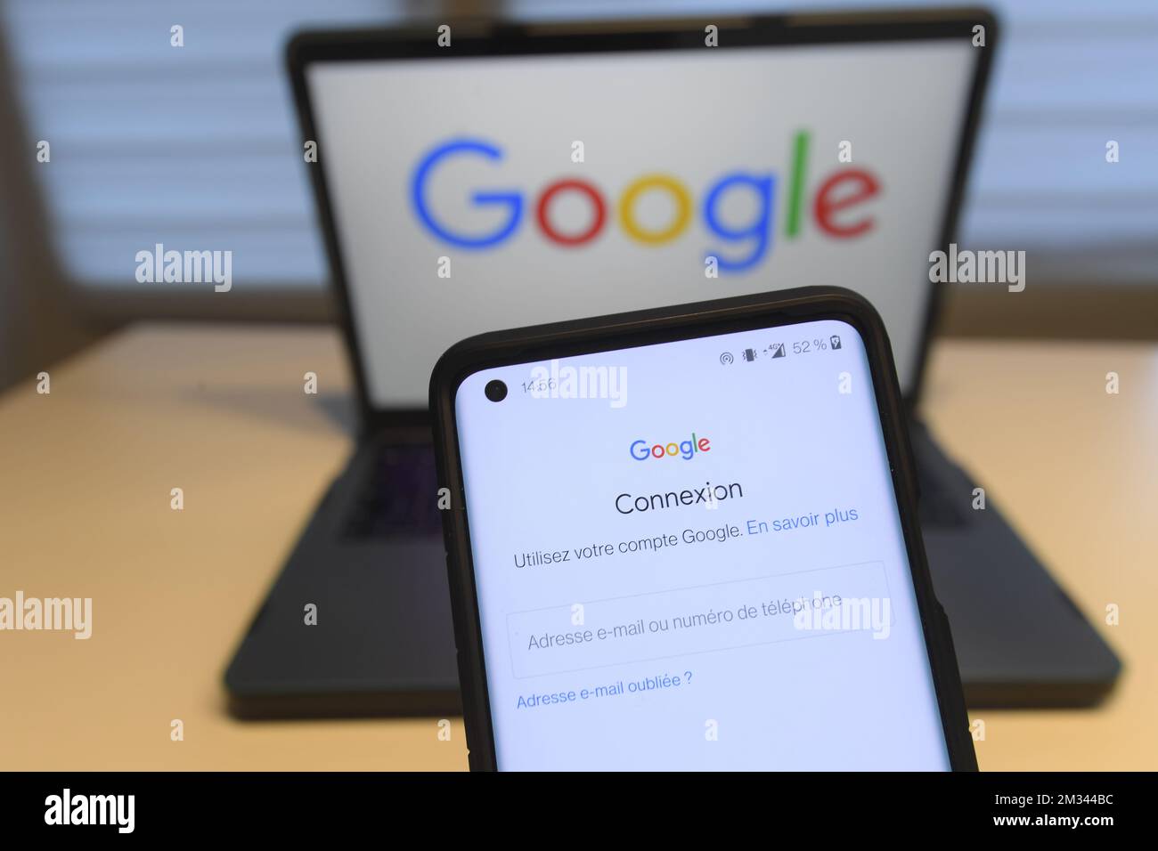 Technical difficulties hi-res stock photography and images - Alamy