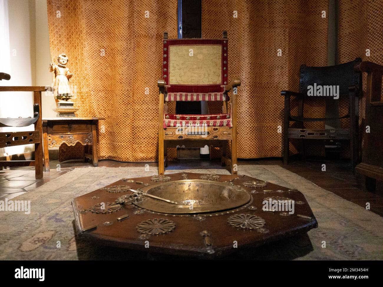 Miguel de Cervantes birthplace house museum Receiving room details ...