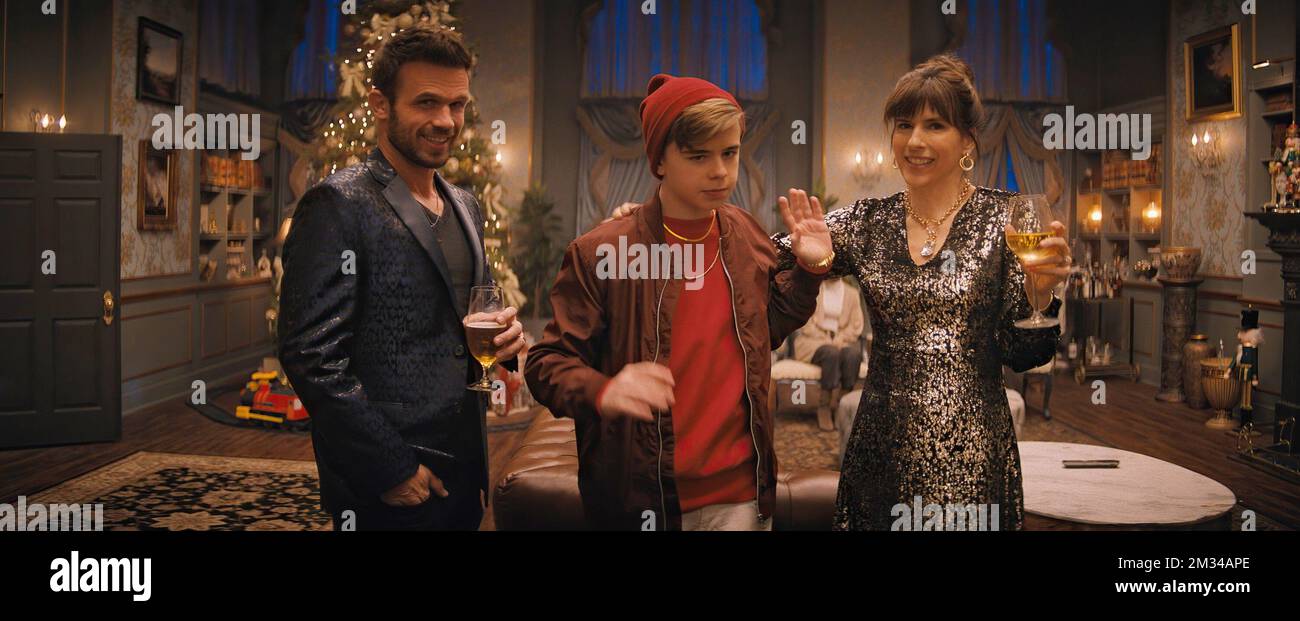 VIOLENT NIGHT, from left: Cam Gigandet, Alexander Elliot, Edi Patterson ... VIOLENT NIGHT, from left: Cam Gigandet, Alexander Elliot, Edi Patterson ...