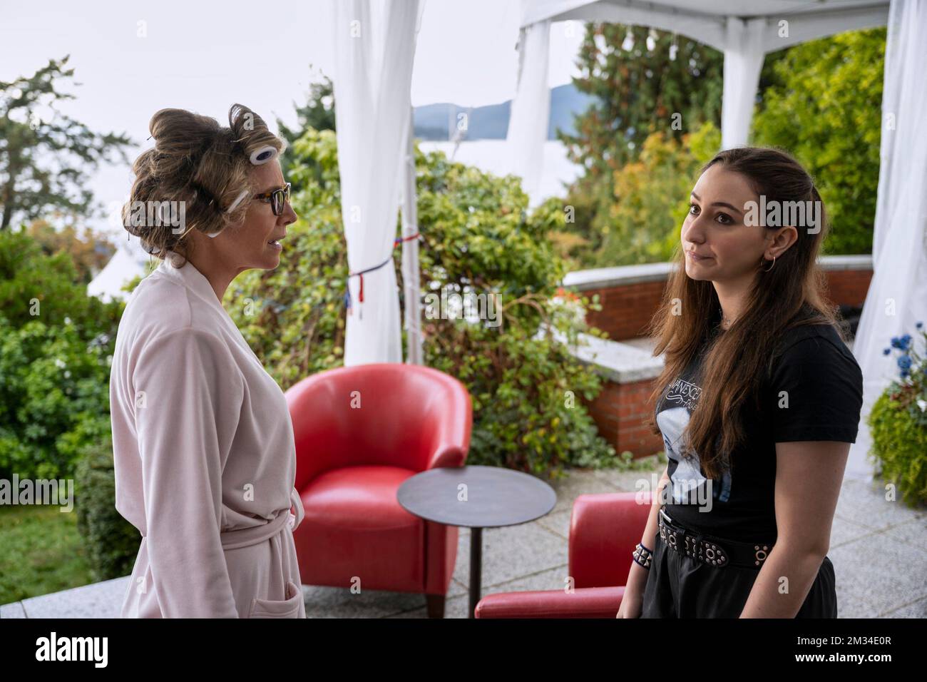 FIREFLY LANE, from left: Sarah Chalke, Yael Yurman, 'Reborn on the ...