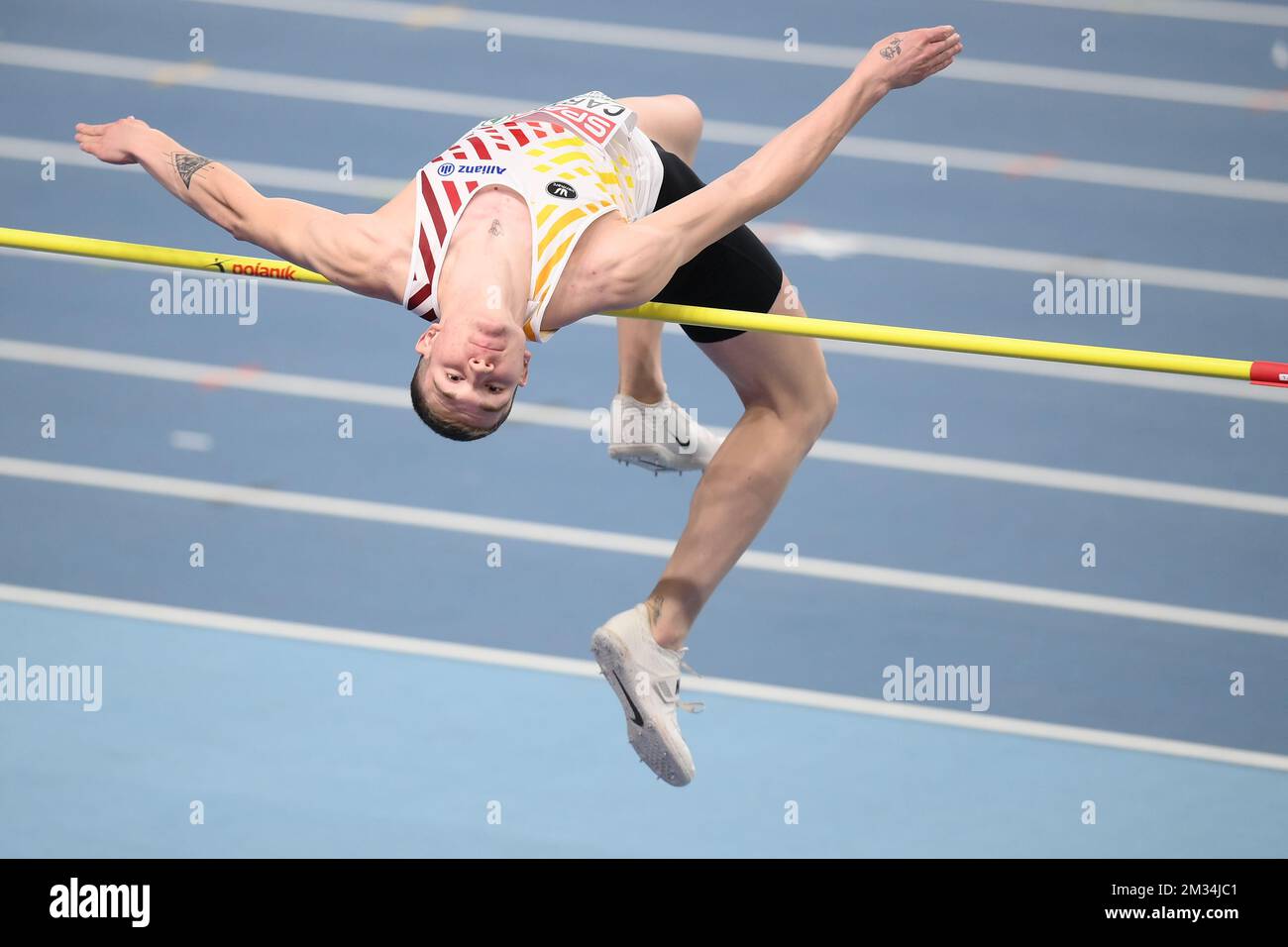 High jump men qualification hi-res stock photography and images - Alamy