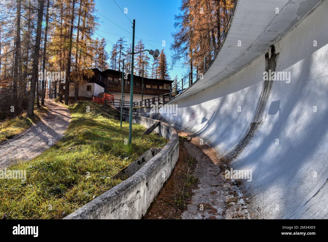 Cortina d’Ampezzo, Bobbahn, Kunsteisbahn, James Bond, 007, Cortina ...