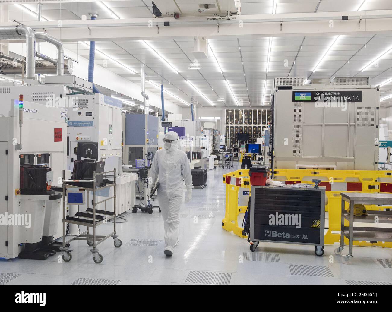 Illustration picture taken during a visit to the IMEC research center ...