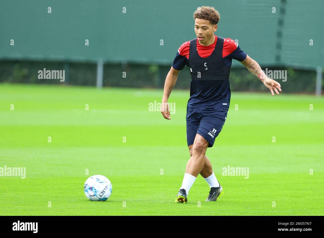Antwerp's Manuel Benson pictured in action during the first training ...