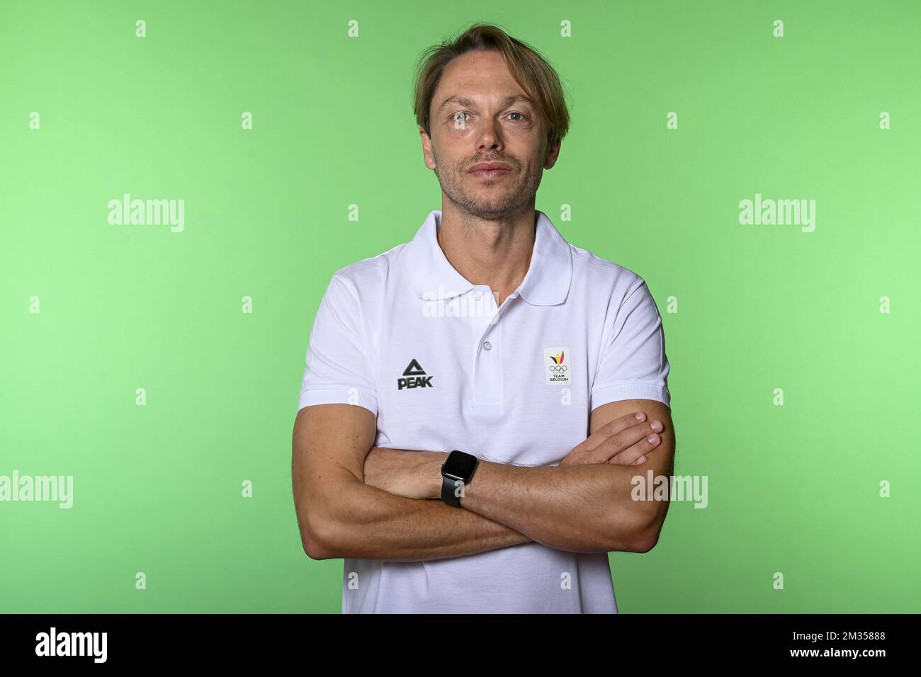 Musician Regi Penxten poses for the photographer at a photoshoot for ...