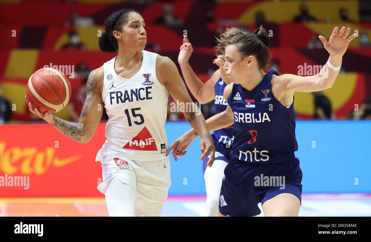 France's Gabby Williams and Serbian Nevena Jovanovic fight for the ball ...