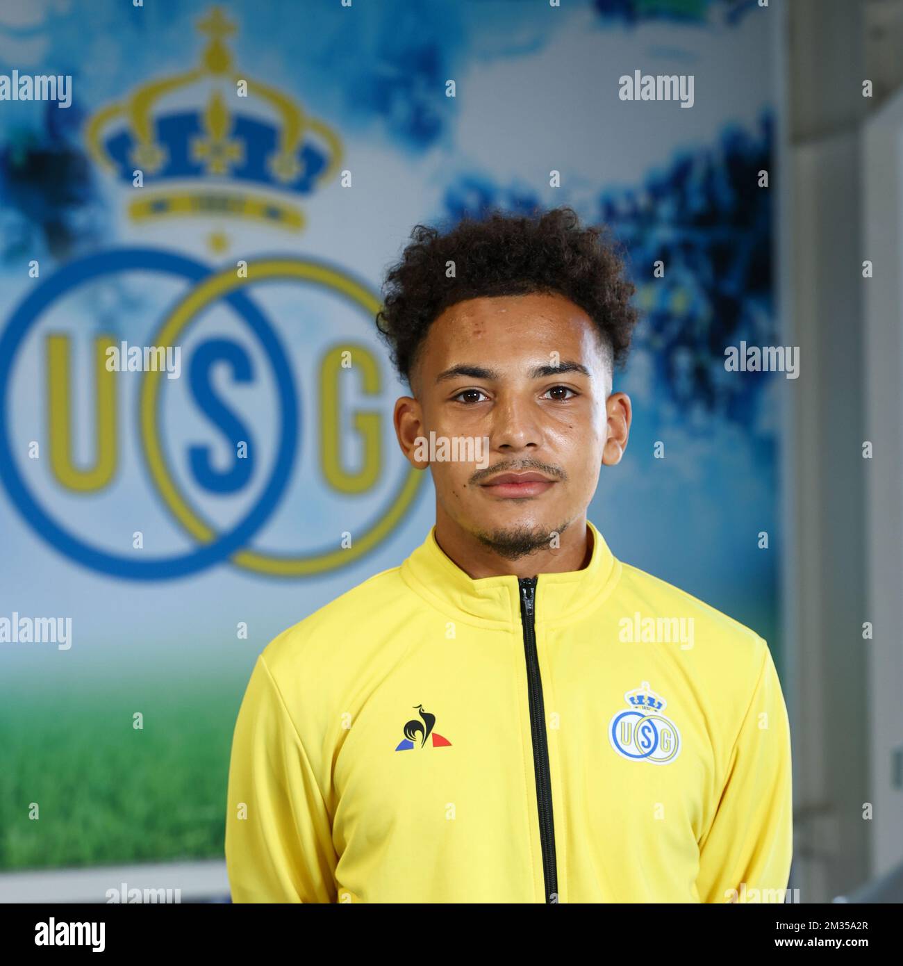 Union's Matthew Sorinola poses for the photographer at the 2021-2022 ...