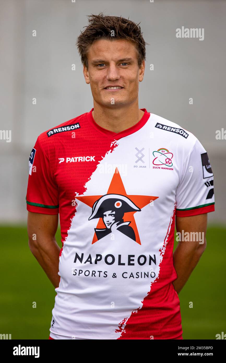 Essevee's Jelle Vossen poses for a team picture, at the 2021-2022 ...