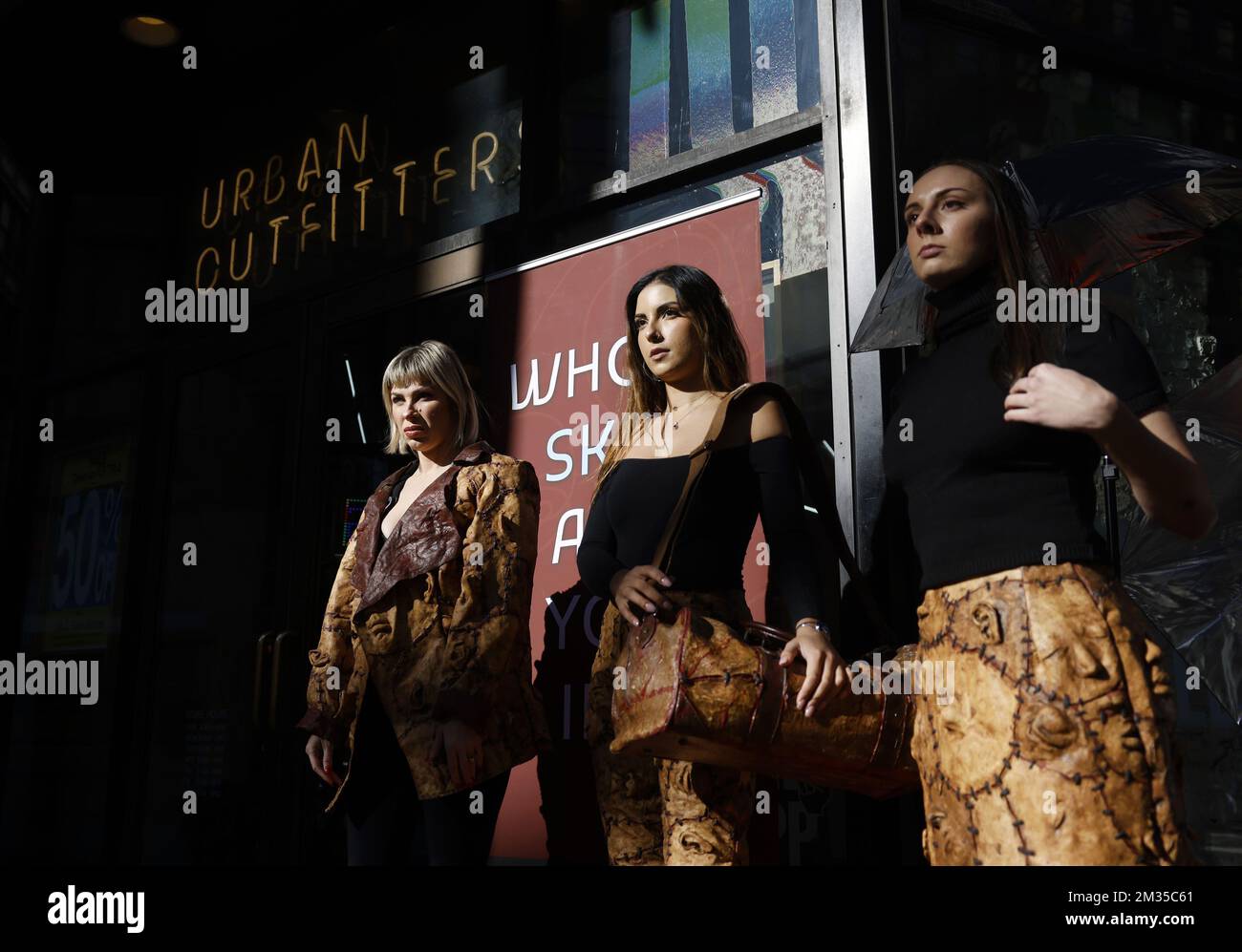 New York, United States. 13th Dec, 2022. Models wear fashion outfits ...