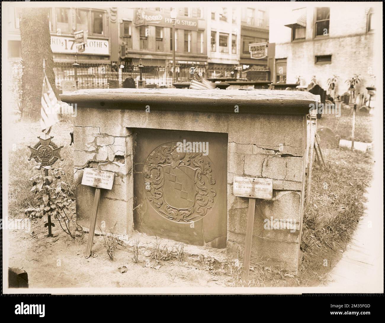 Grave of Mary Chilton Winslow , Tombs & sepulchral monuments, King's ...