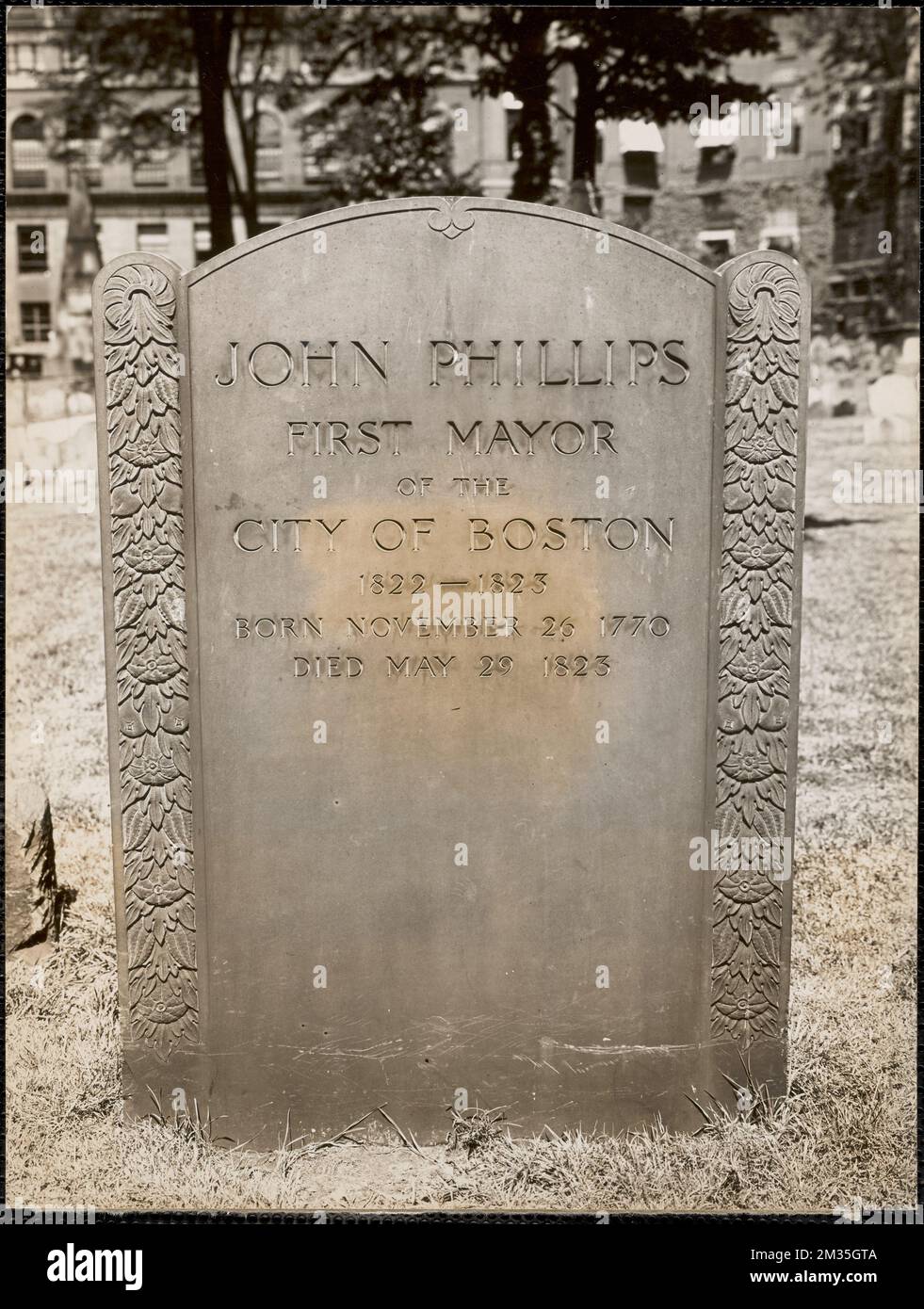 Graves of John Phillips , Tombs & sepulchral monuments, Granary Burying ...