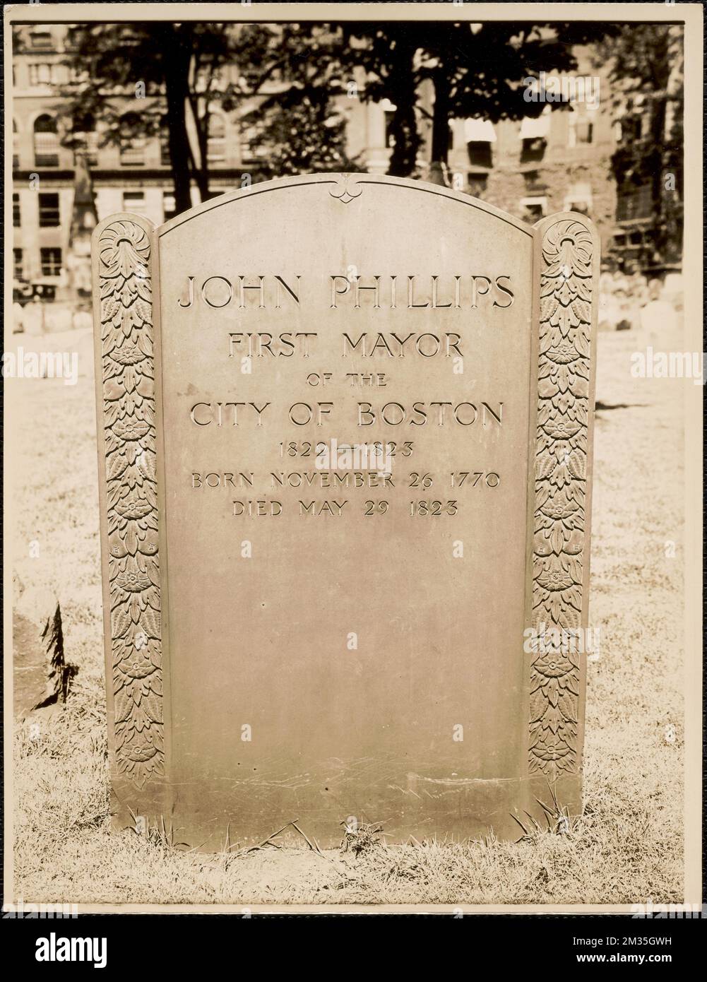 Graves of John Phillips , Tombs & sepulchral monuments, Granary Burying ...