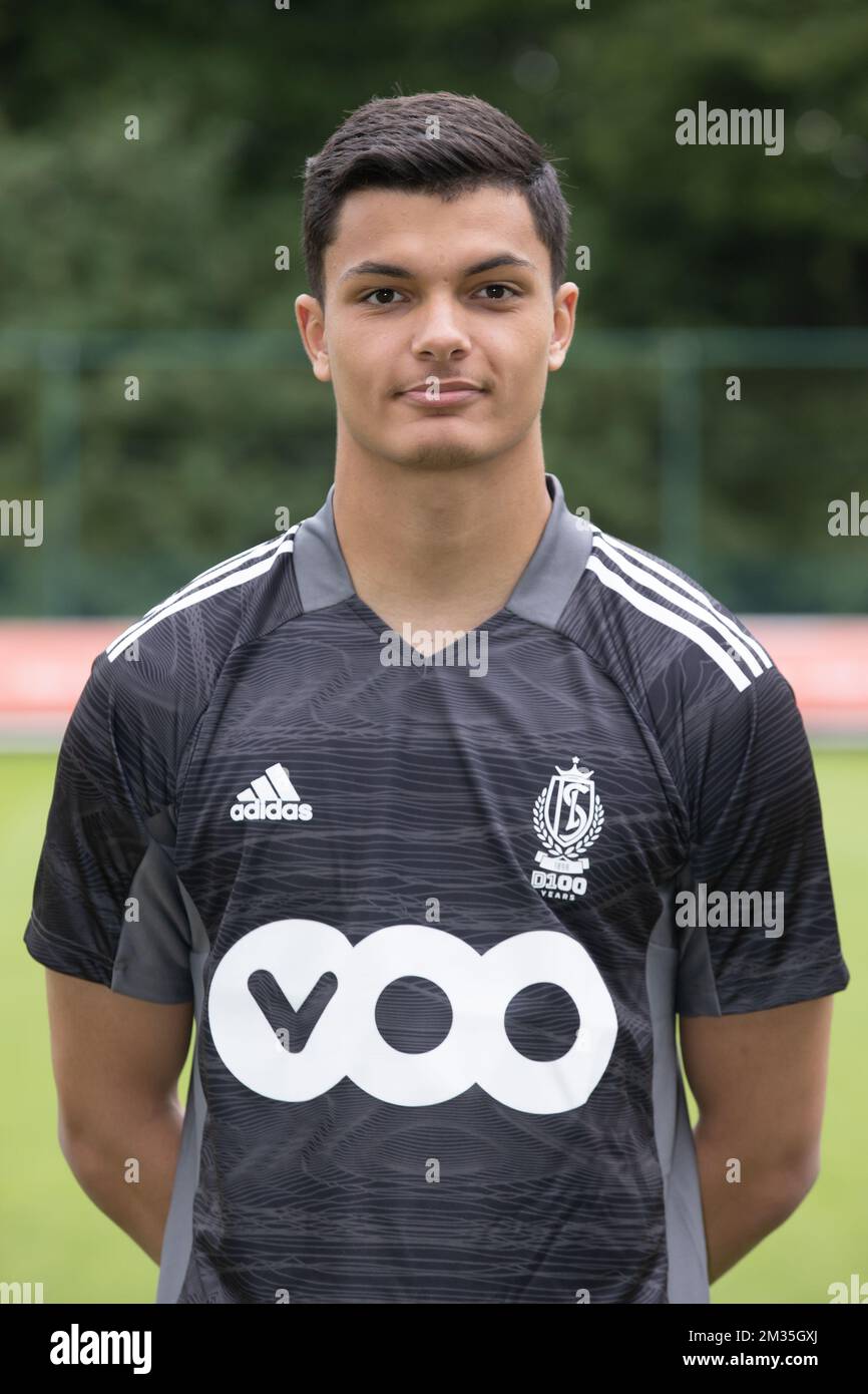 Standard's goalkeeper Elias Mago poses for a team picture, at the 2021 ...