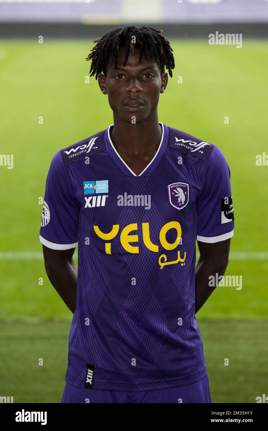 Beerschot's Abraham Okyere poses for the photographer, at the 2021-2022 ...