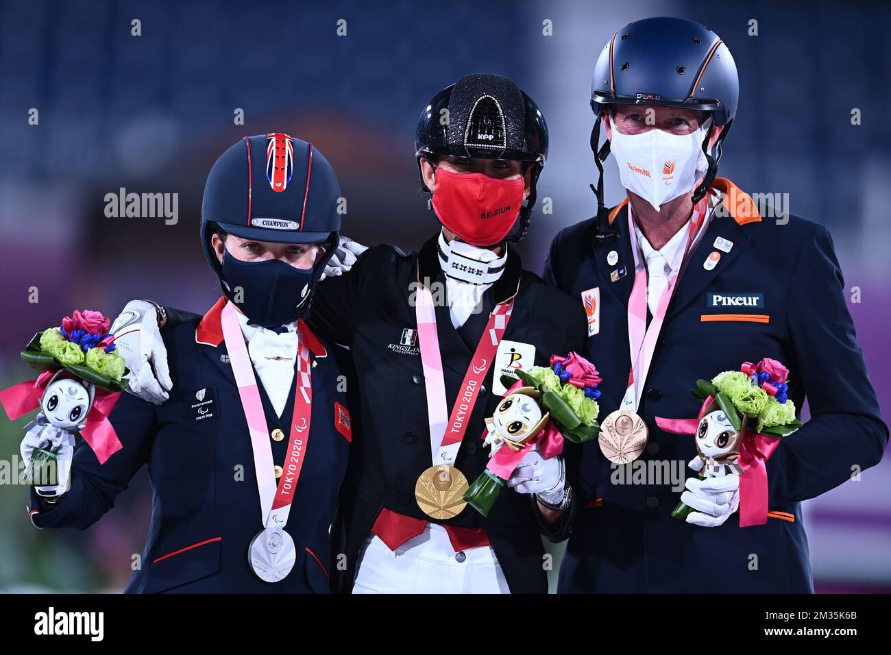 Tokyo paralympic equestrian podium hi-res stock photography and images ...