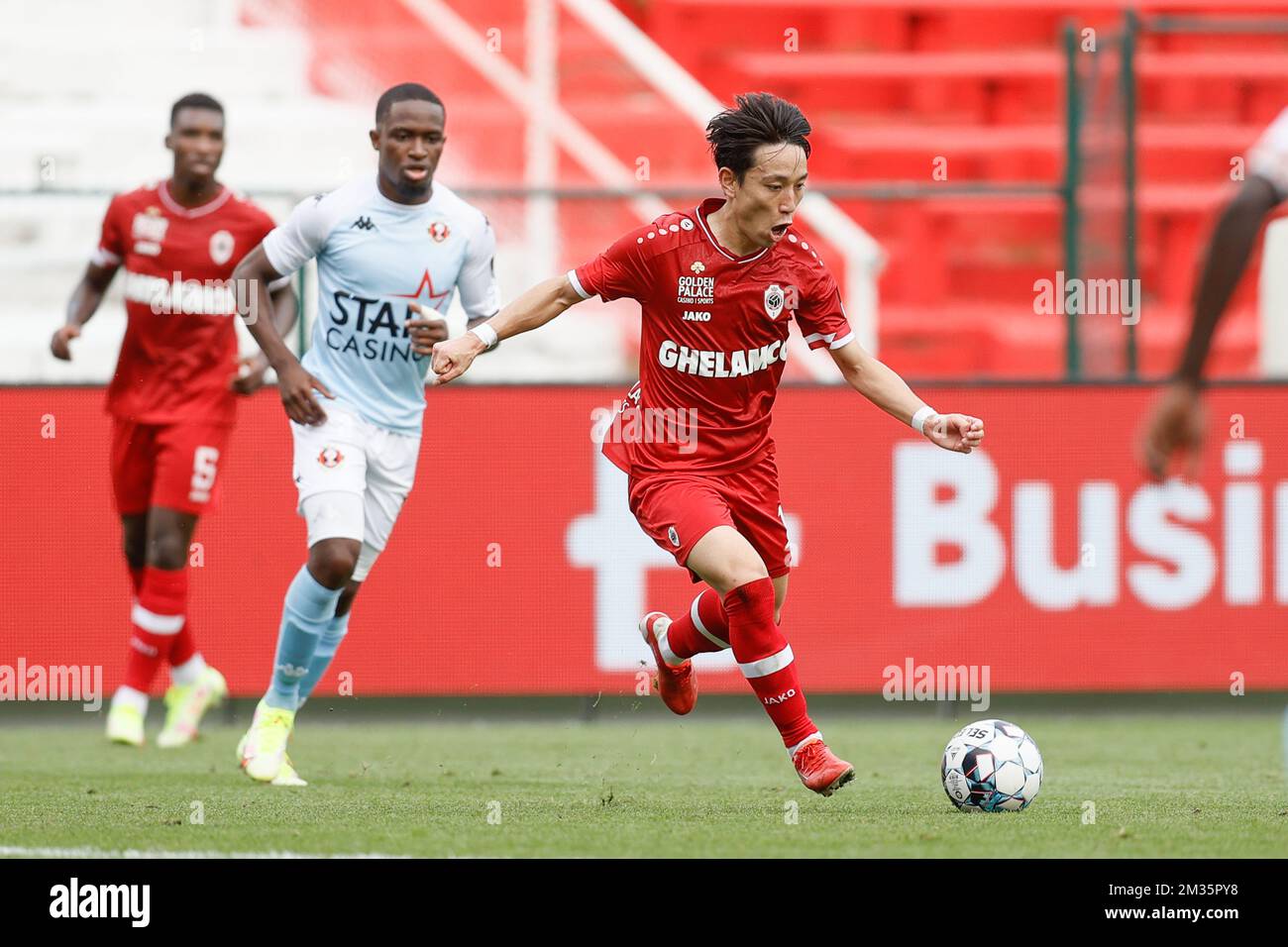 Antwerp's Koji Miyoshi pictured in action during a soccer match between Royal Antwerp FC and ...