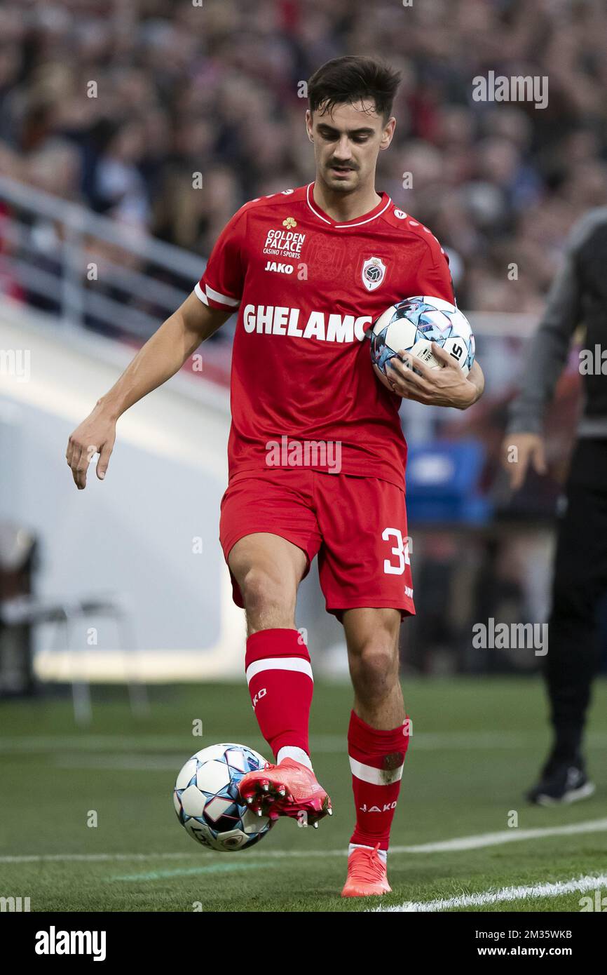 Antwerp's Jelle Bataille pictured during a soccer match between Royal ...