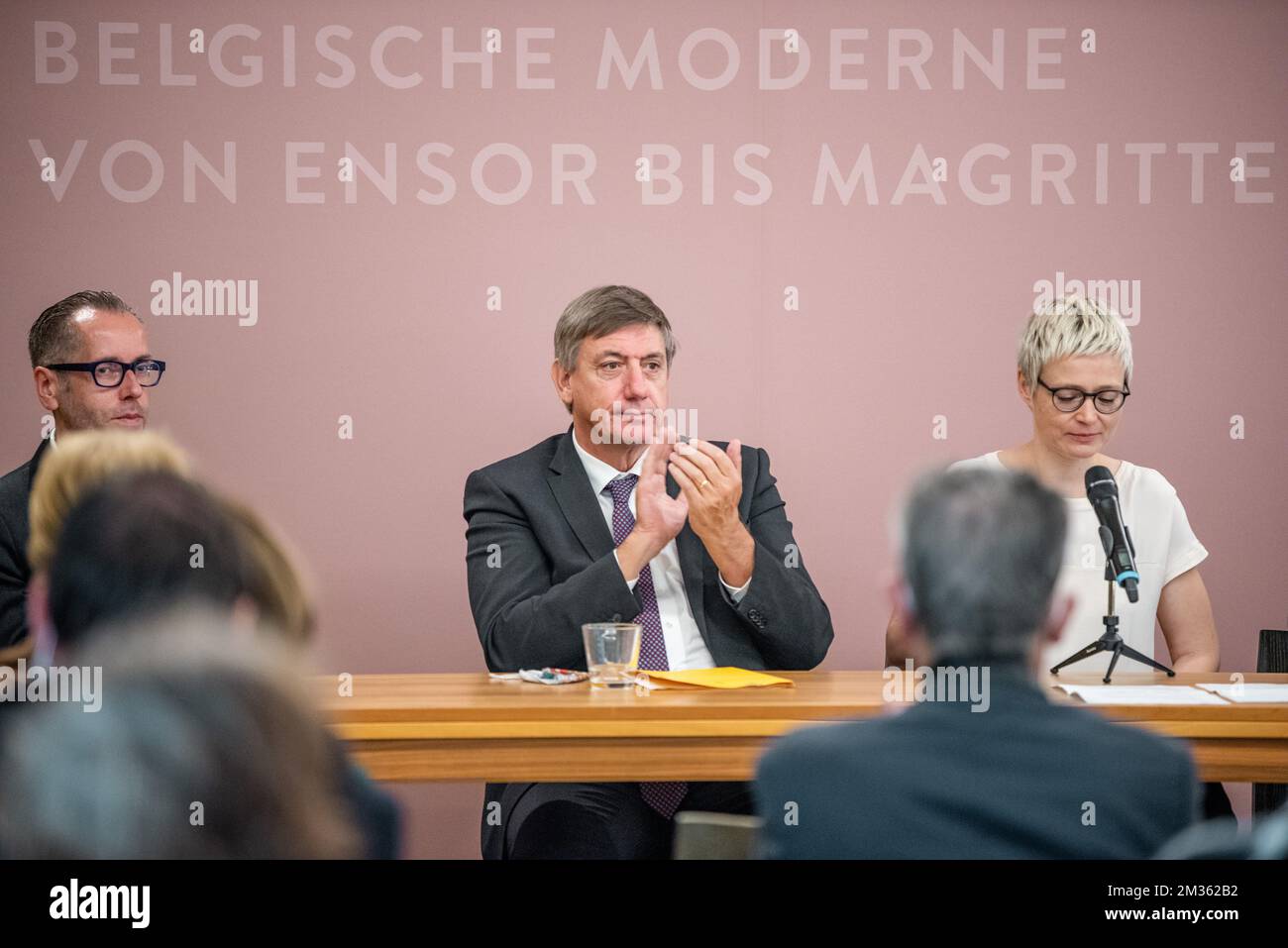 Kunsthalle chairman Roger Diederen, Flemish Minister President Jan ...