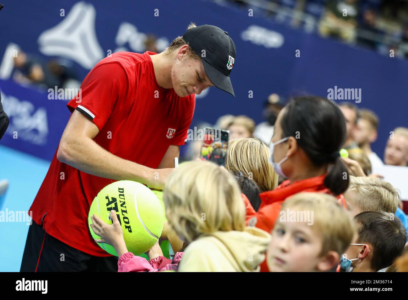 Atp signs autograph 2021 hi-res stock photography and images - Alamy