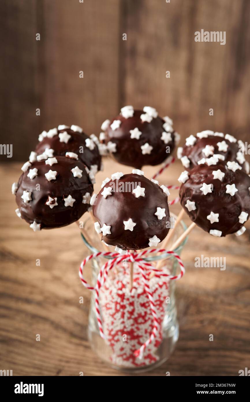 Marry Christmas sweet cake pops. Christmas dessert round brownie cake ...