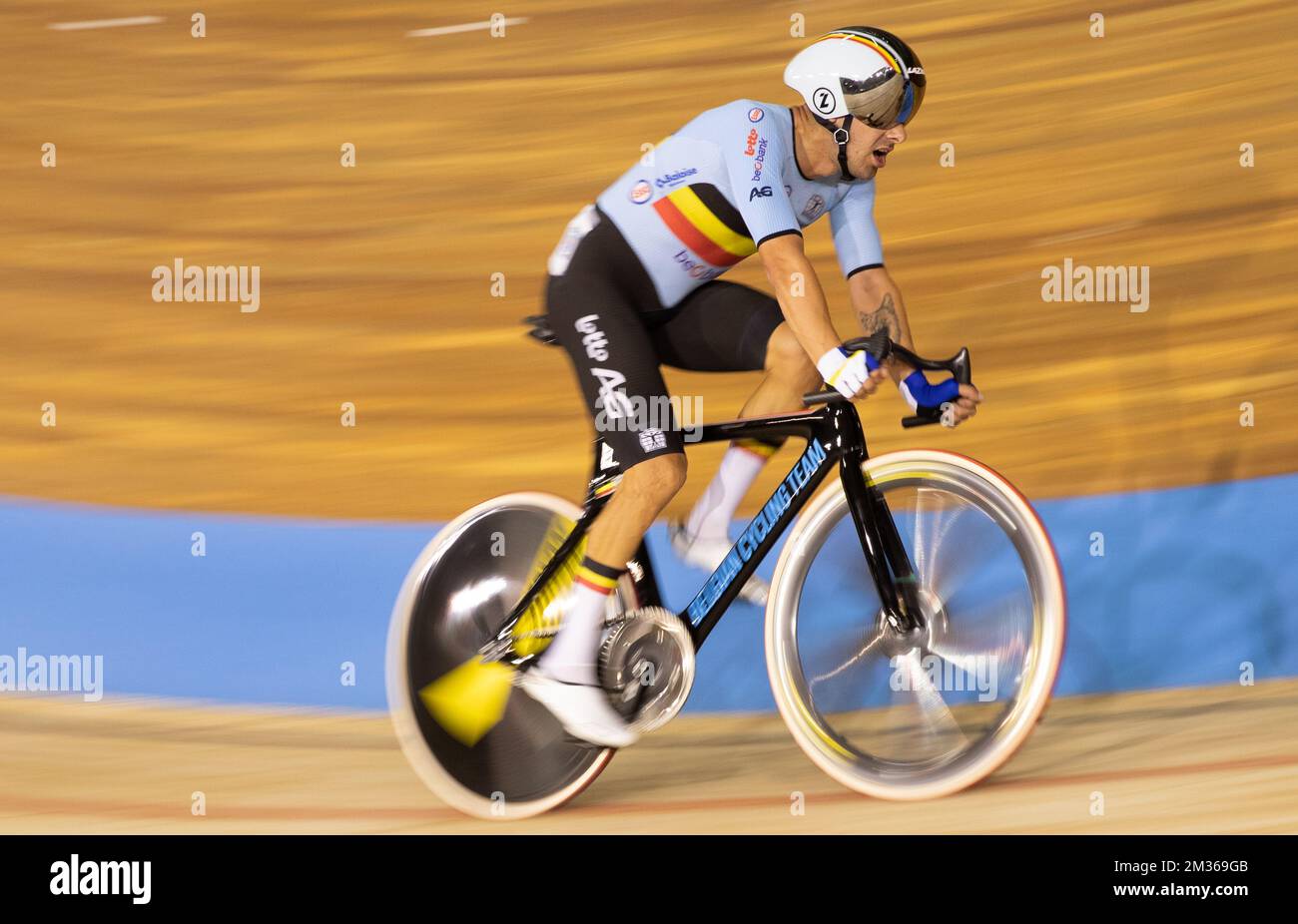 Belgian Kenny De Ketele pictured in action during the Men's Points Race ...