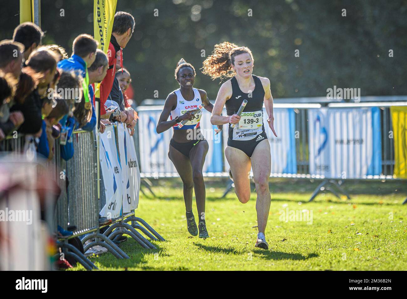 Belgian Lisa Rooms and Belgian Imana Truyers pictured in action during ...