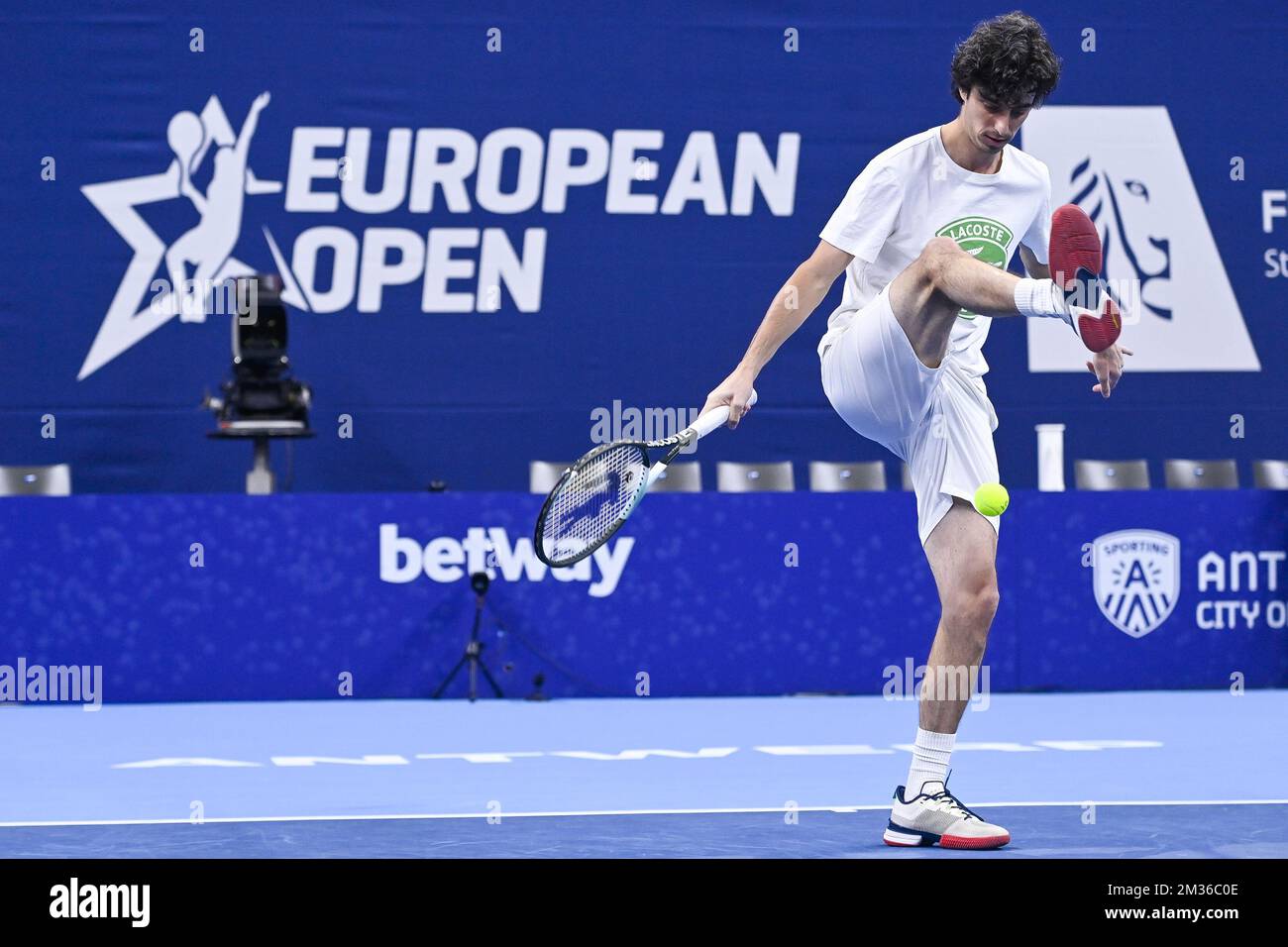 Tennis Freestyler Stefan Bojic pictured in action after a doubles men ...