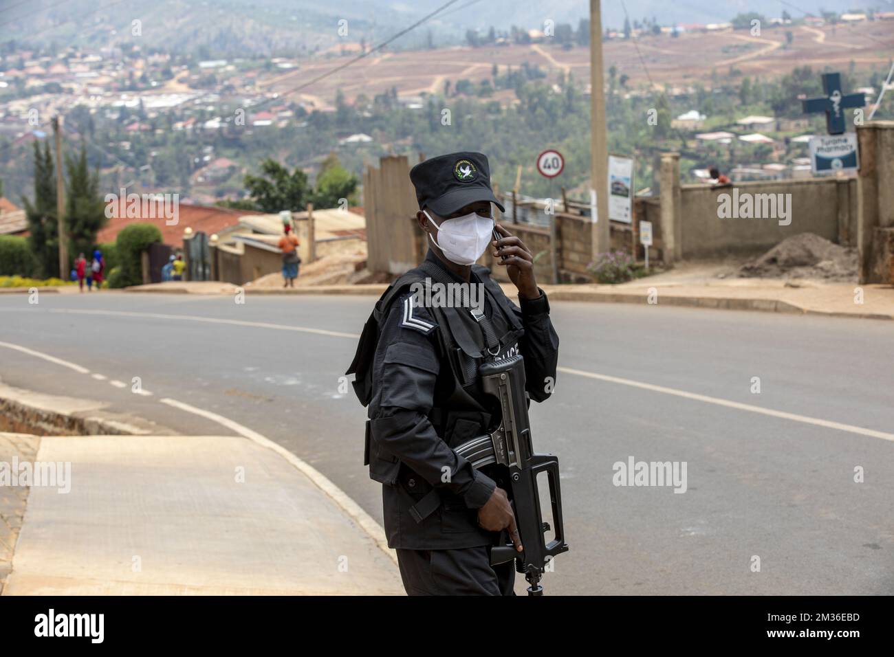 Illustration picture shows Rwandese police officer in Kigali, Rwanda ...