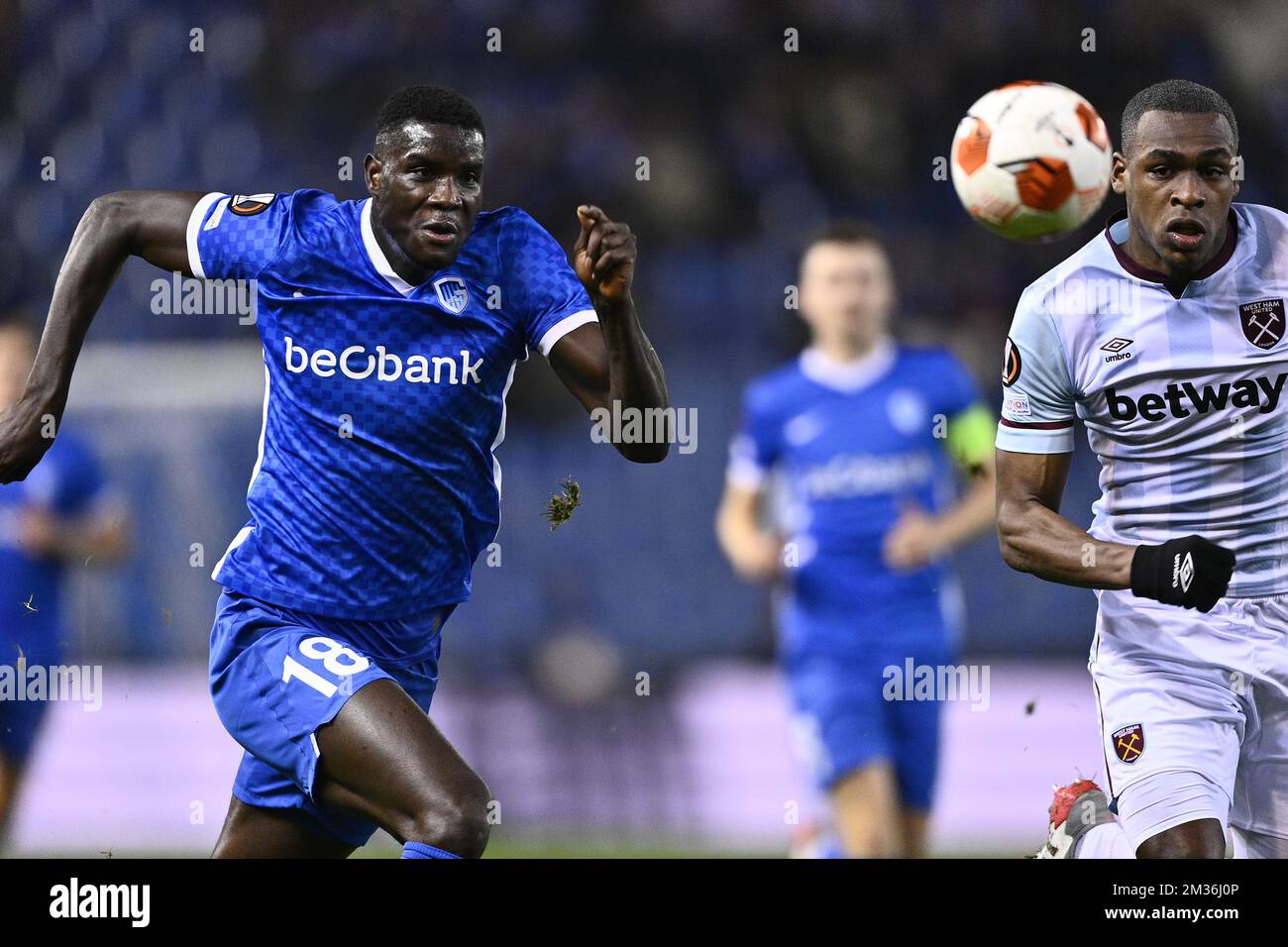 Issa diop foot hi-res stock photography and images - Alamy